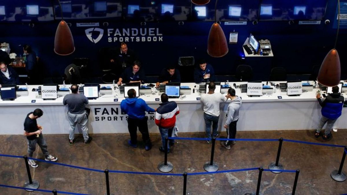 Arbitrator affirms Fox holds 10-year option to buy stake in FanDuel ...