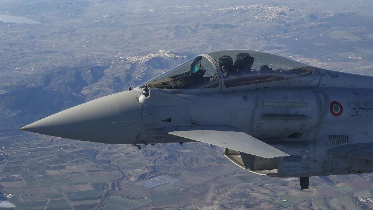 Eurofighter caduto, recuperato il corpo del pilota | Euronews