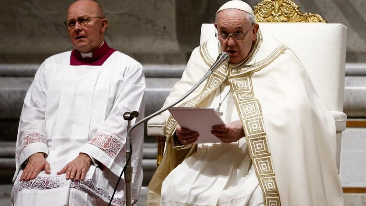 Pope Francis calls Benedict noble, kind man who was gift to the world ...