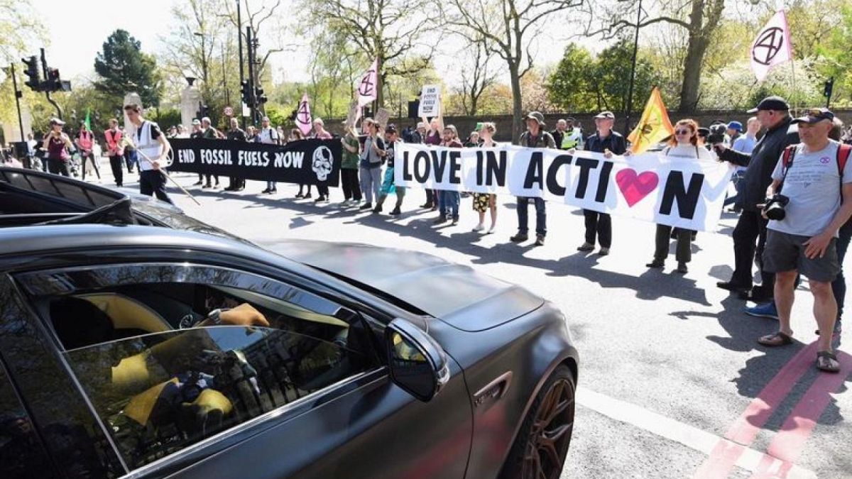 Extinction Rebellion UK to halt disruptive protests | Euronews