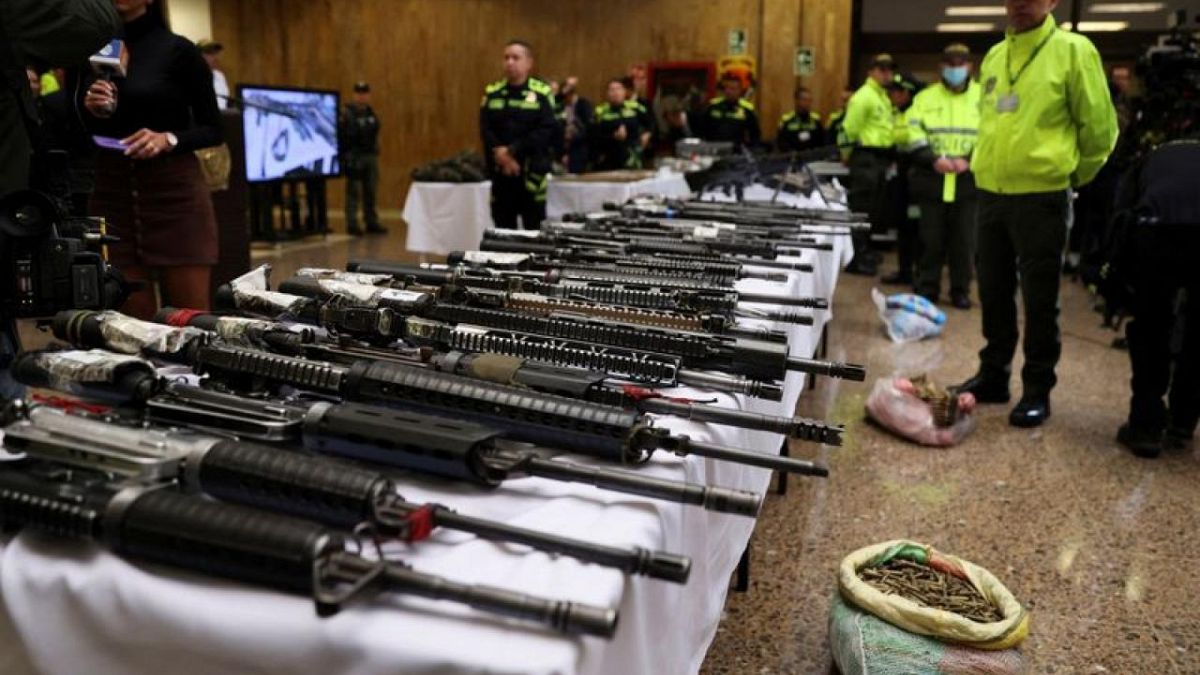 Colombia police seize grenades, dozens of guns belonging to dissidents ...