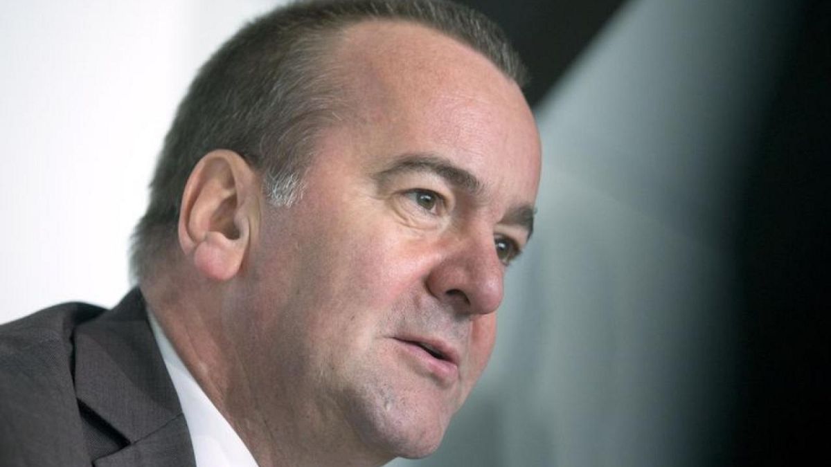 Germany names new defence minister, faces pressure to send tanks to ...