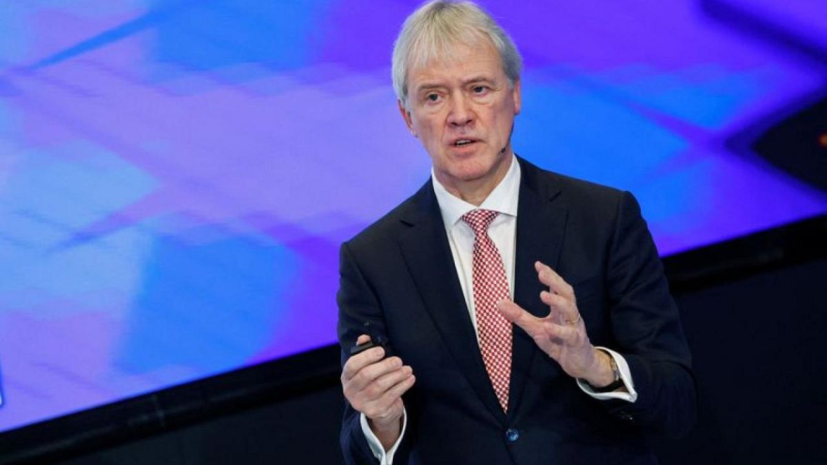 ASML CEO expects steady China sales in 2023 despite restrictions | Euronews