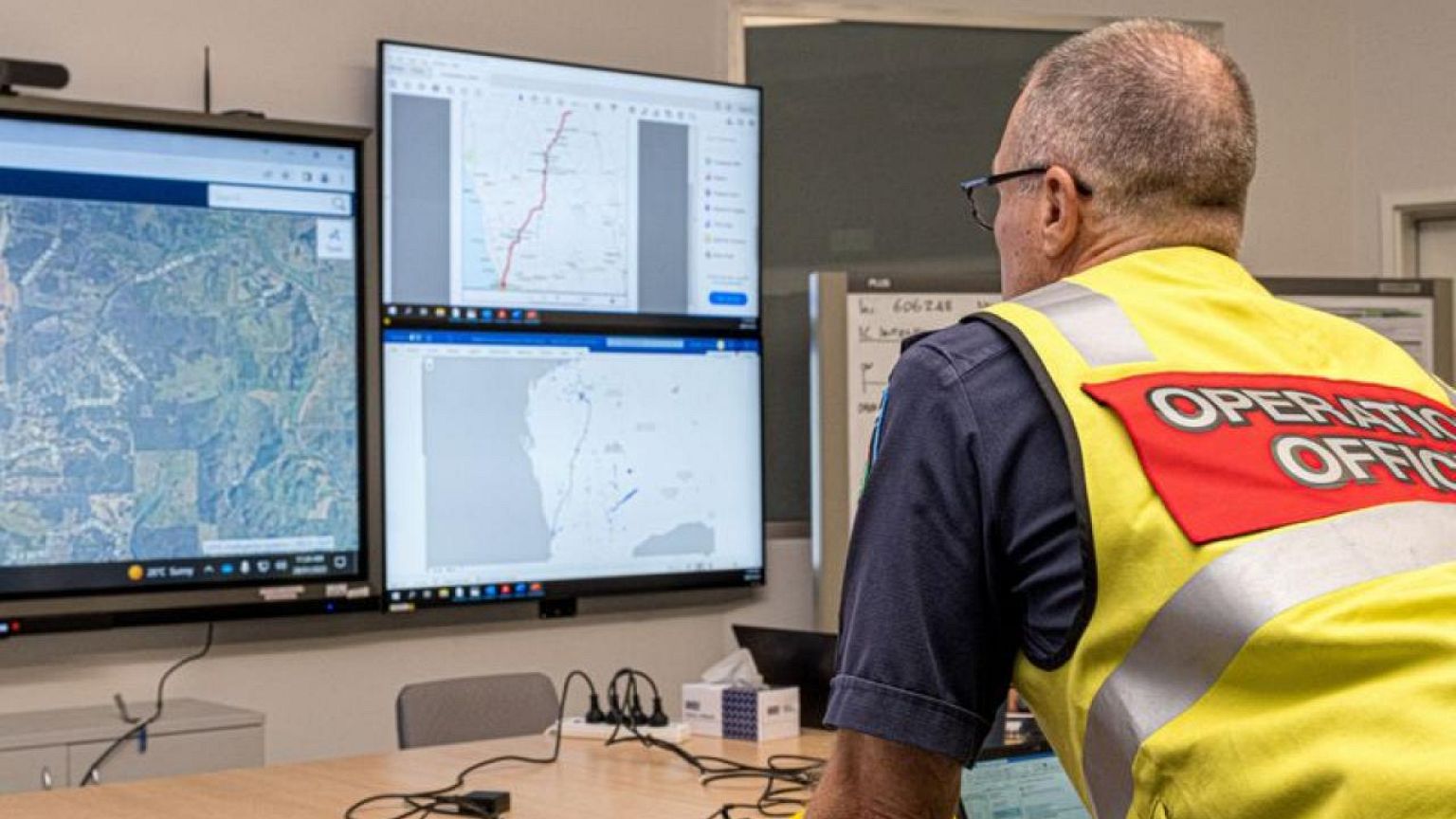 Australia deploys more experts, equipment to search for lost ...