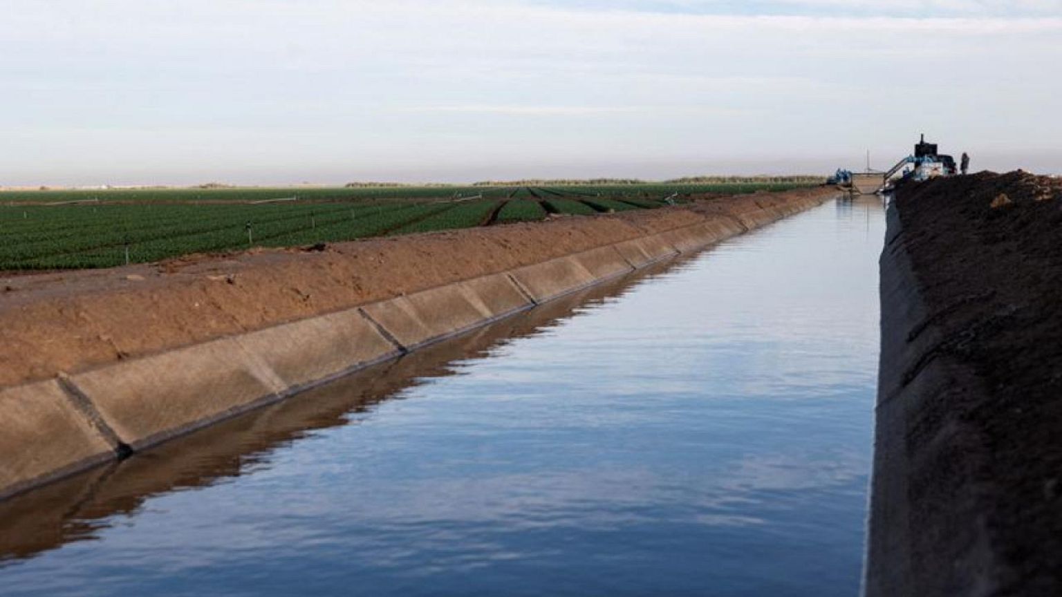 U.S. states struggle to share dwindling waters of Colorado River | Euronews