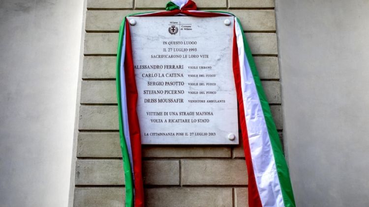 Milano 30 anni dopo ricorda la strage di mafia di via Palestro | Euronews