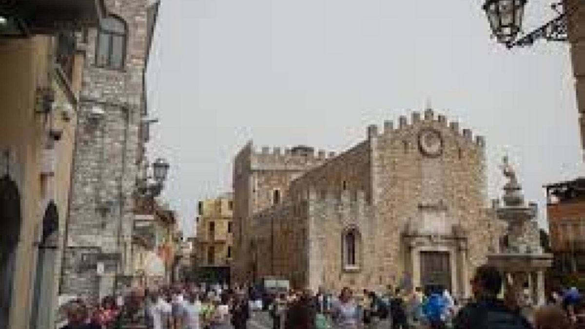 A Taormina raddoppia tutto, sposarsi costerà 1.600 euro | Euronews