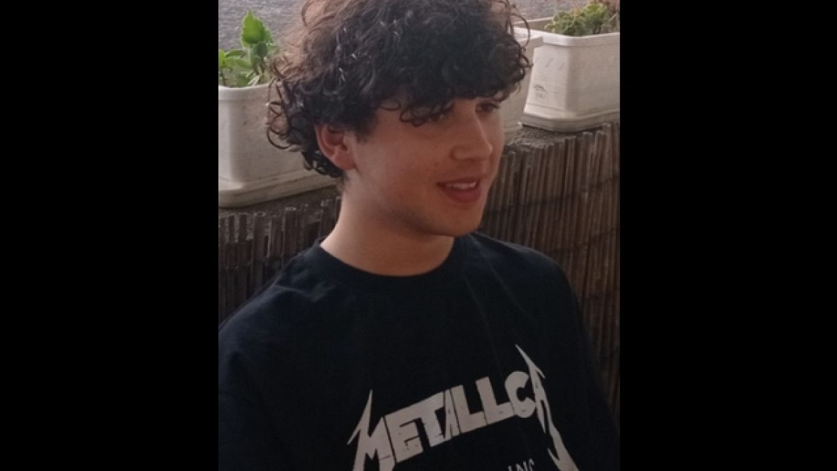 A 16 anni inventa la sua prima lingua, Giulio e il 'Valenx' | Euronews