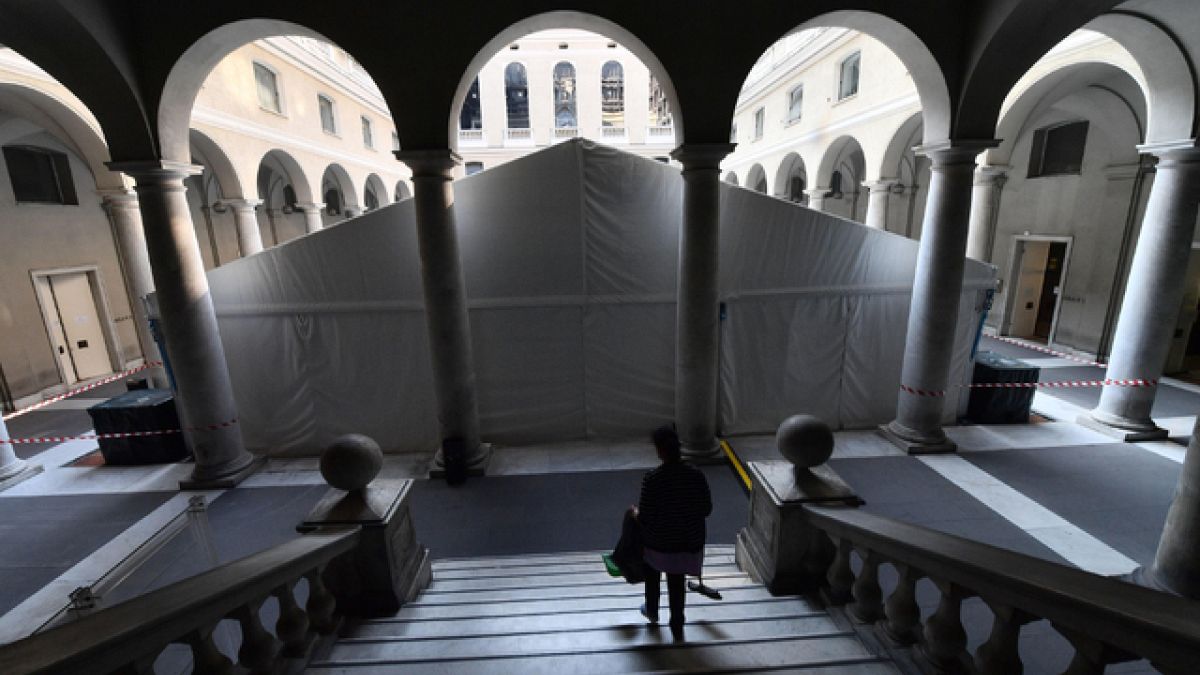 Festini vip, Jessica Nikolic interrogata per cinque ore | Euronews