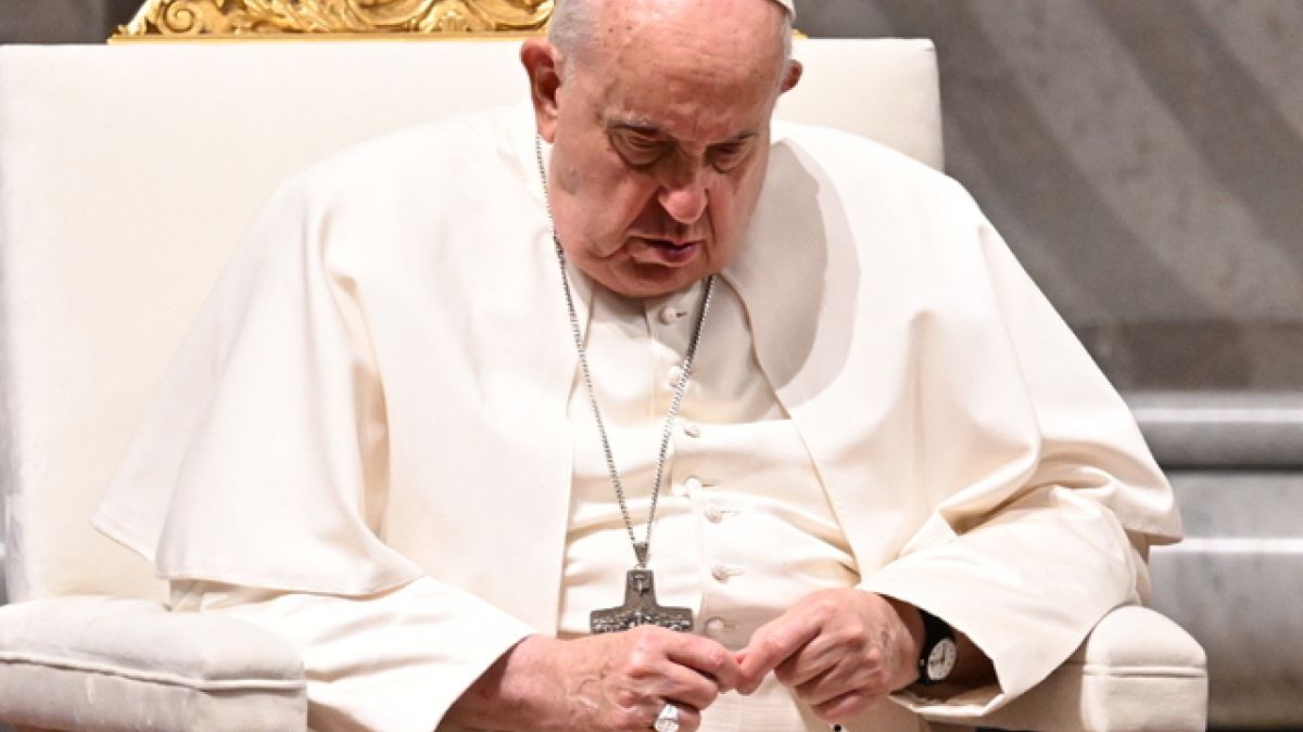 Il Papa prega, converti chi fomenta odio e conflitti | Euronews